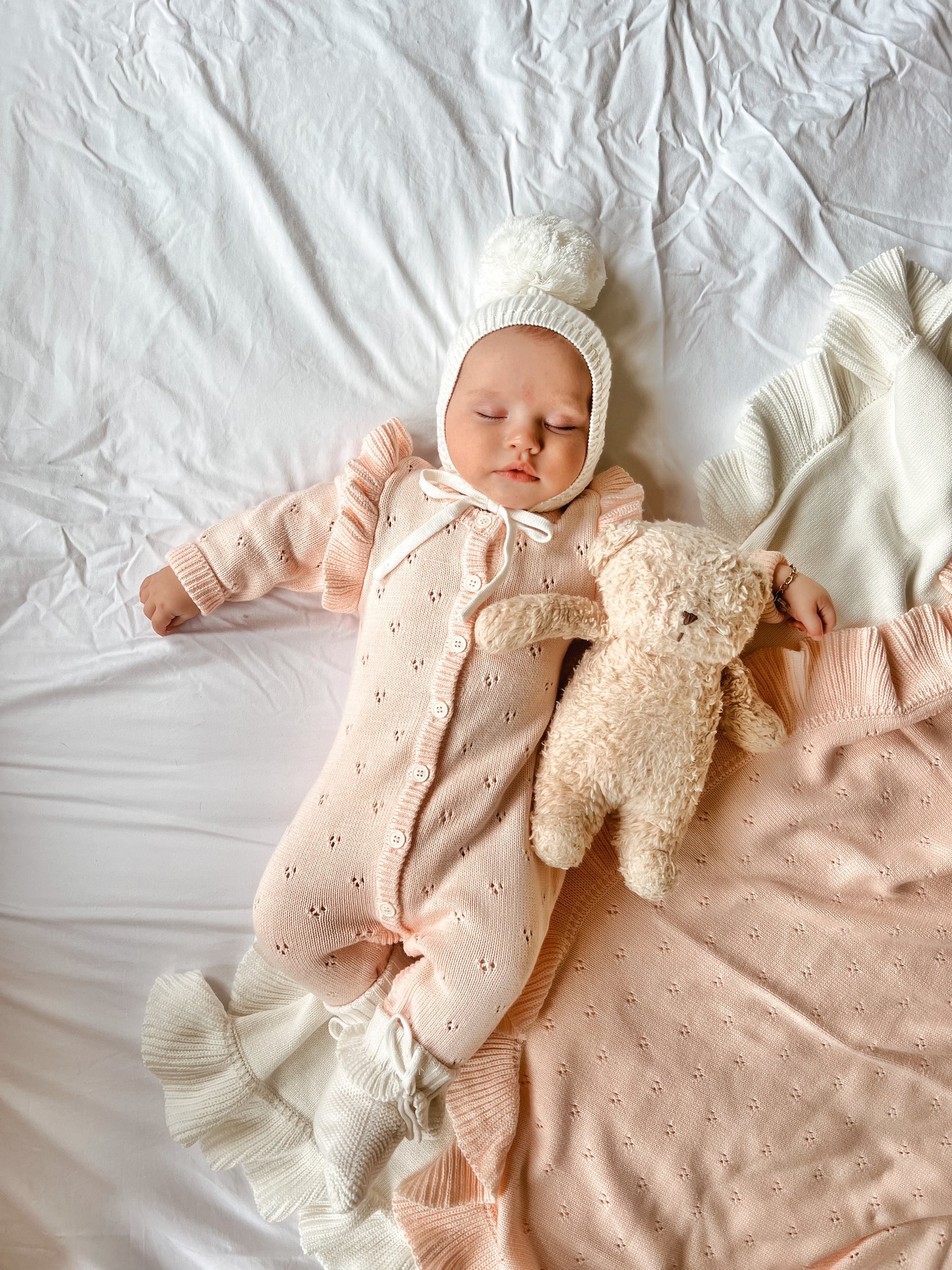 Ziggy Lou Bonnet Milk Pom Pom – Classical Child