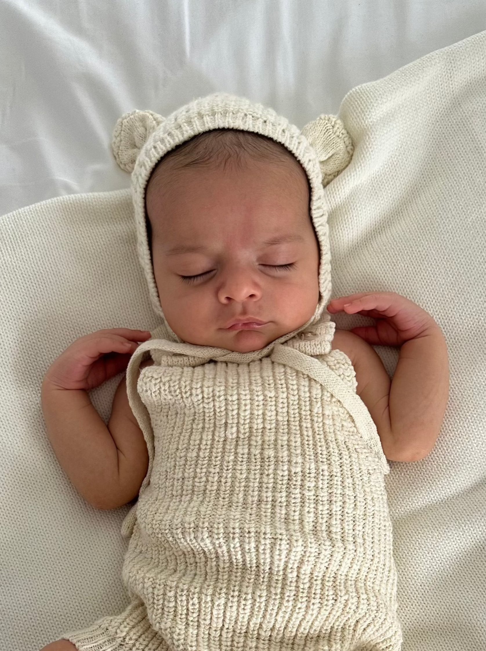 Ziggy Lou Bonnet Honey Bear – Classical Child